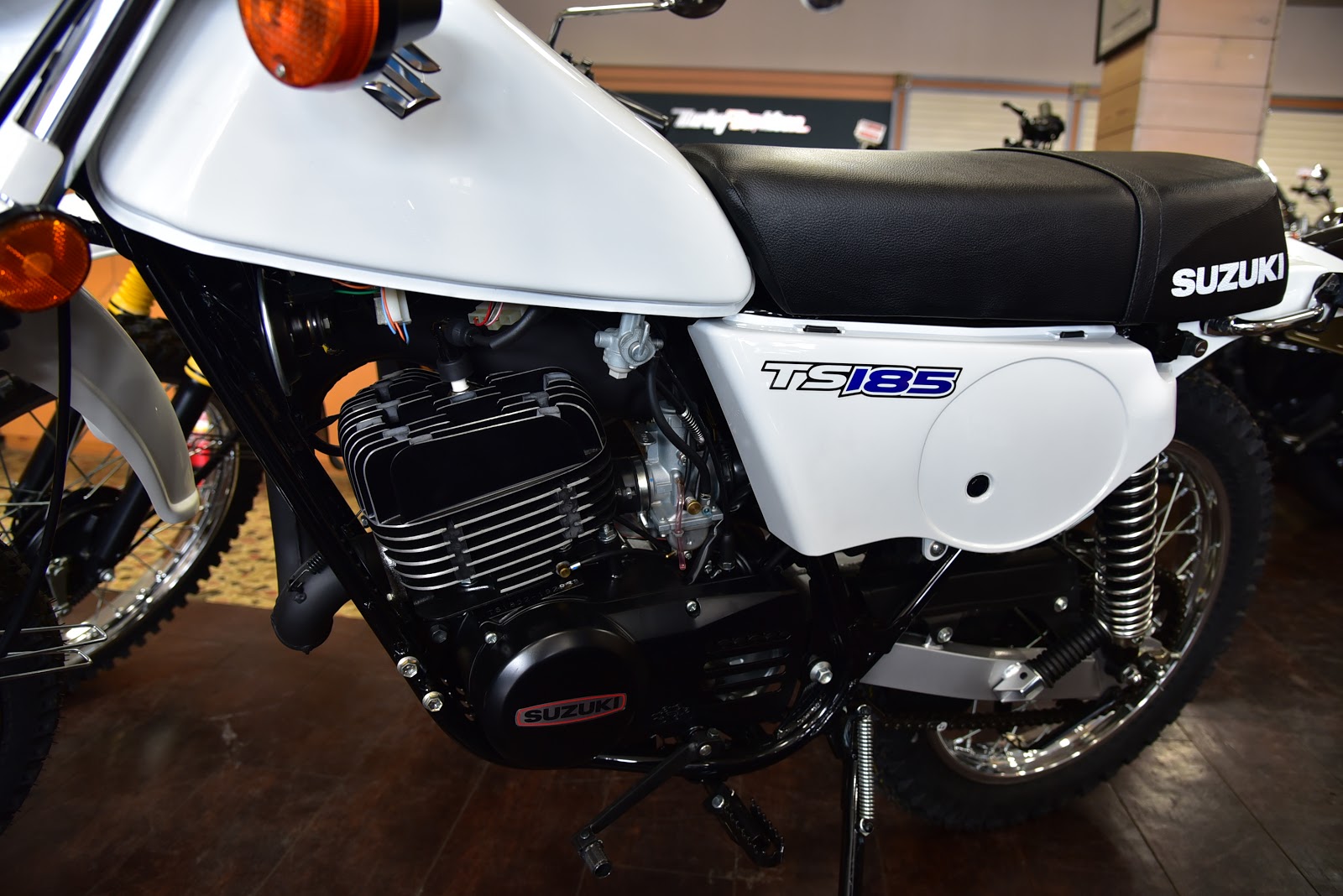 blueskyfuji: スズキ TF125はたぶん最強の廃道探検隊！ 7時間試乗