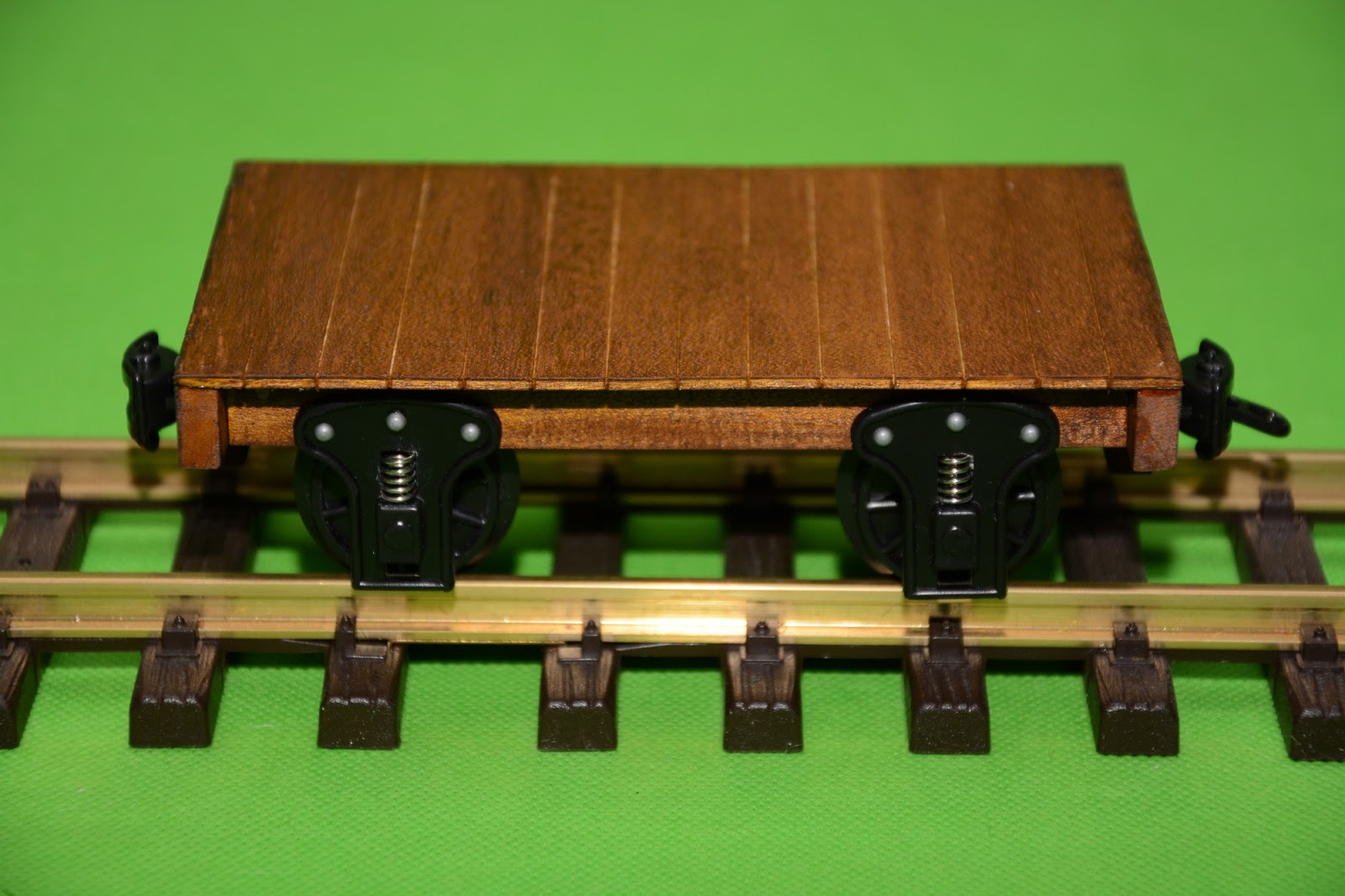 My Miniature Worlds: Handcrafted G-Scale flat car from Ebay and making ...