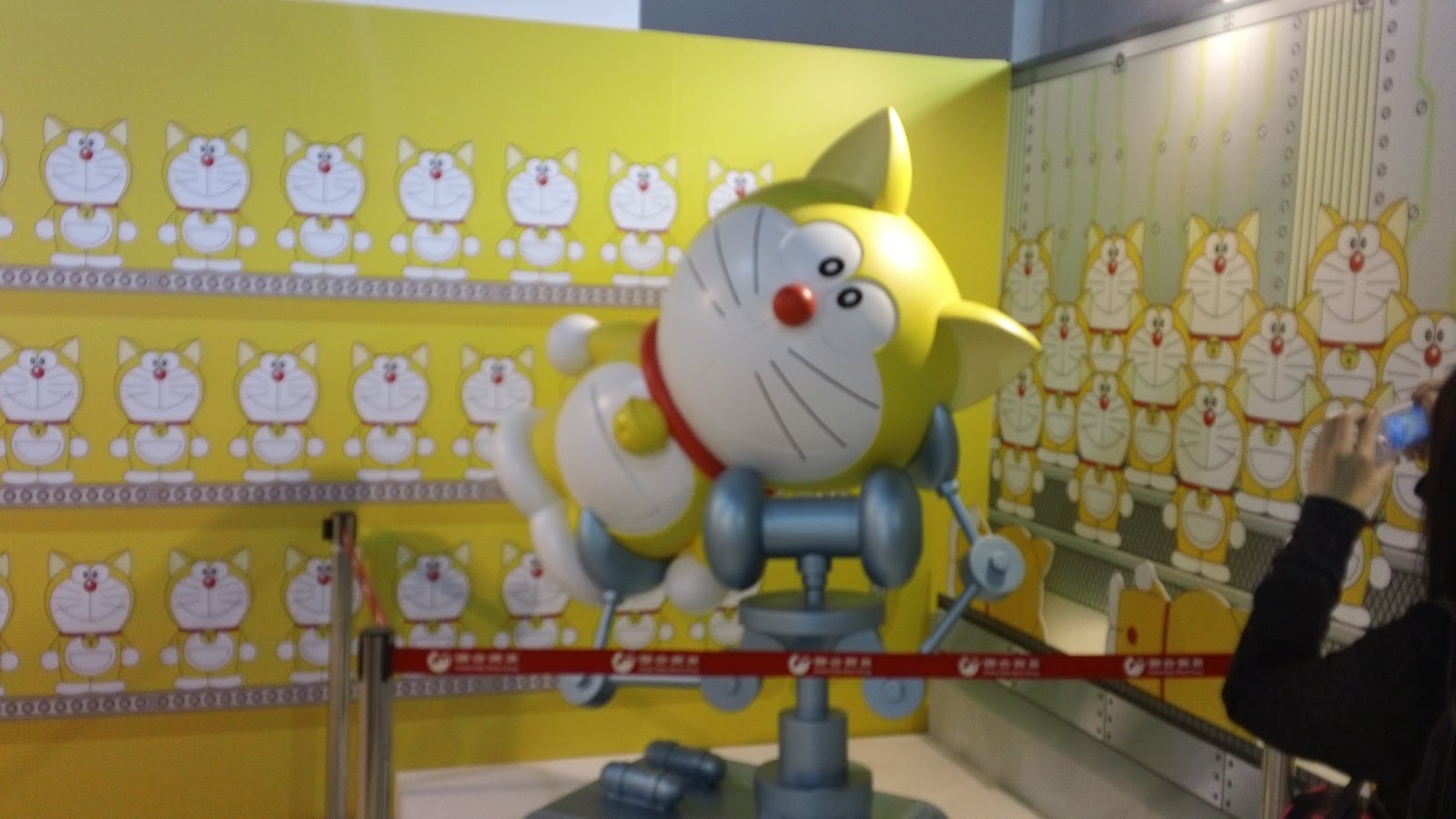 The Good Kind of Geek: Adventure in 100 Years Before the Birth of Doraemon