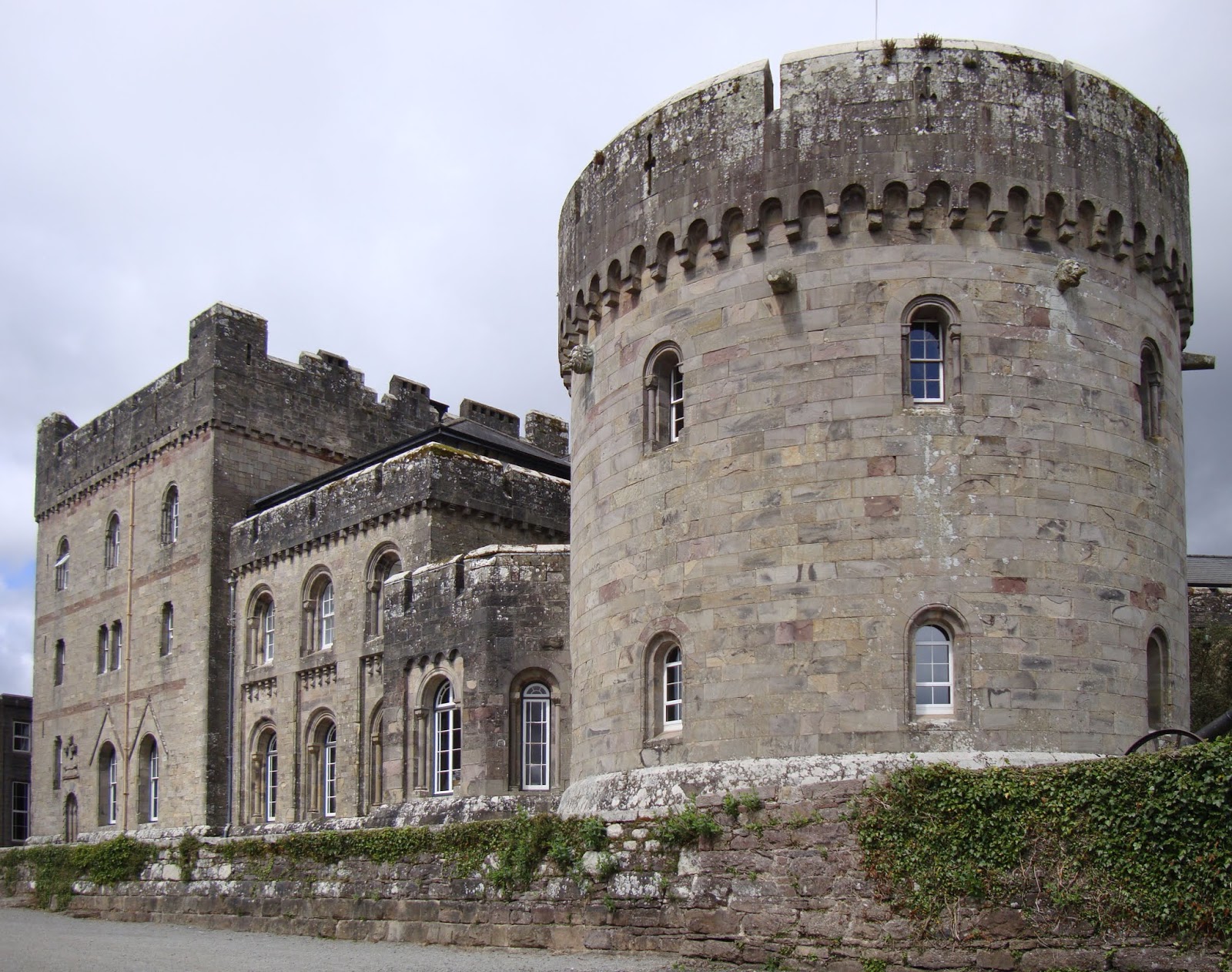 Landed families of Britain and Ireland: (410) Barrington of Glenstal ...