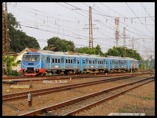 RAILROAD OF THE WORLD (世界の鉄道) kereta api di dunia: KRL INDONESIA (KRL ...