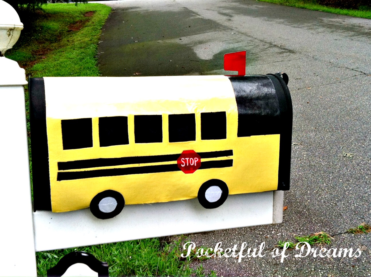 Pocketful Of Dreams: School Bus Mailbox Cover