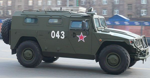 Diario Automotor: GAZ-2330 Tigr Vehículo blindado ligero ..el HMMWV ...