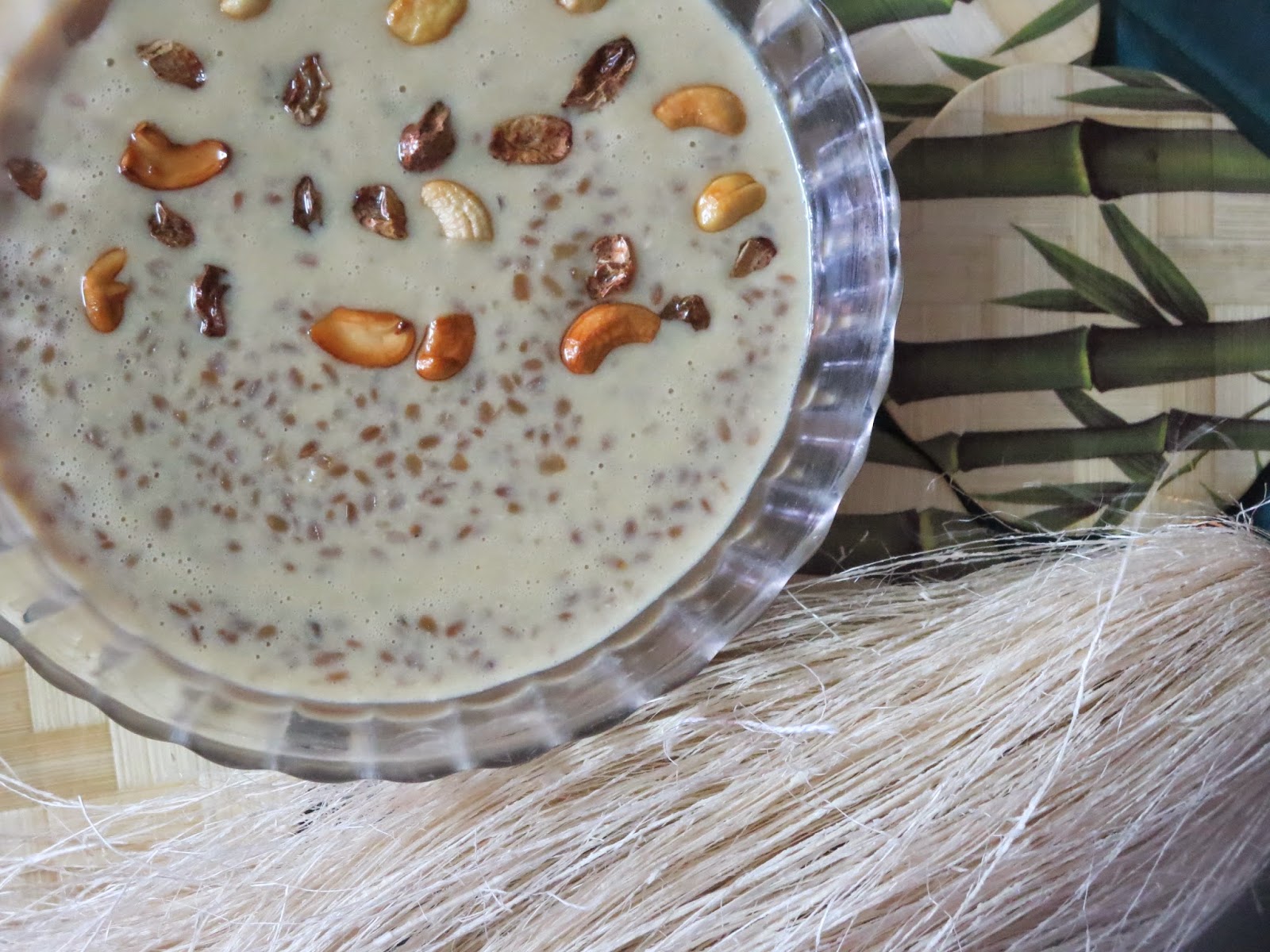 Nitha's Cookbook: Bamboo Rice / Mula Ari Payasam