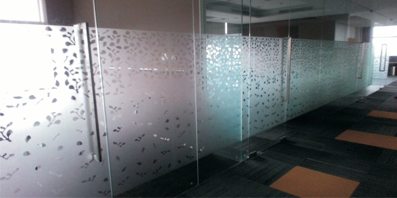 STIKER KACA / CONTOH MOTIF STICKER KACA - Stiker Kaca Film Gedung ...