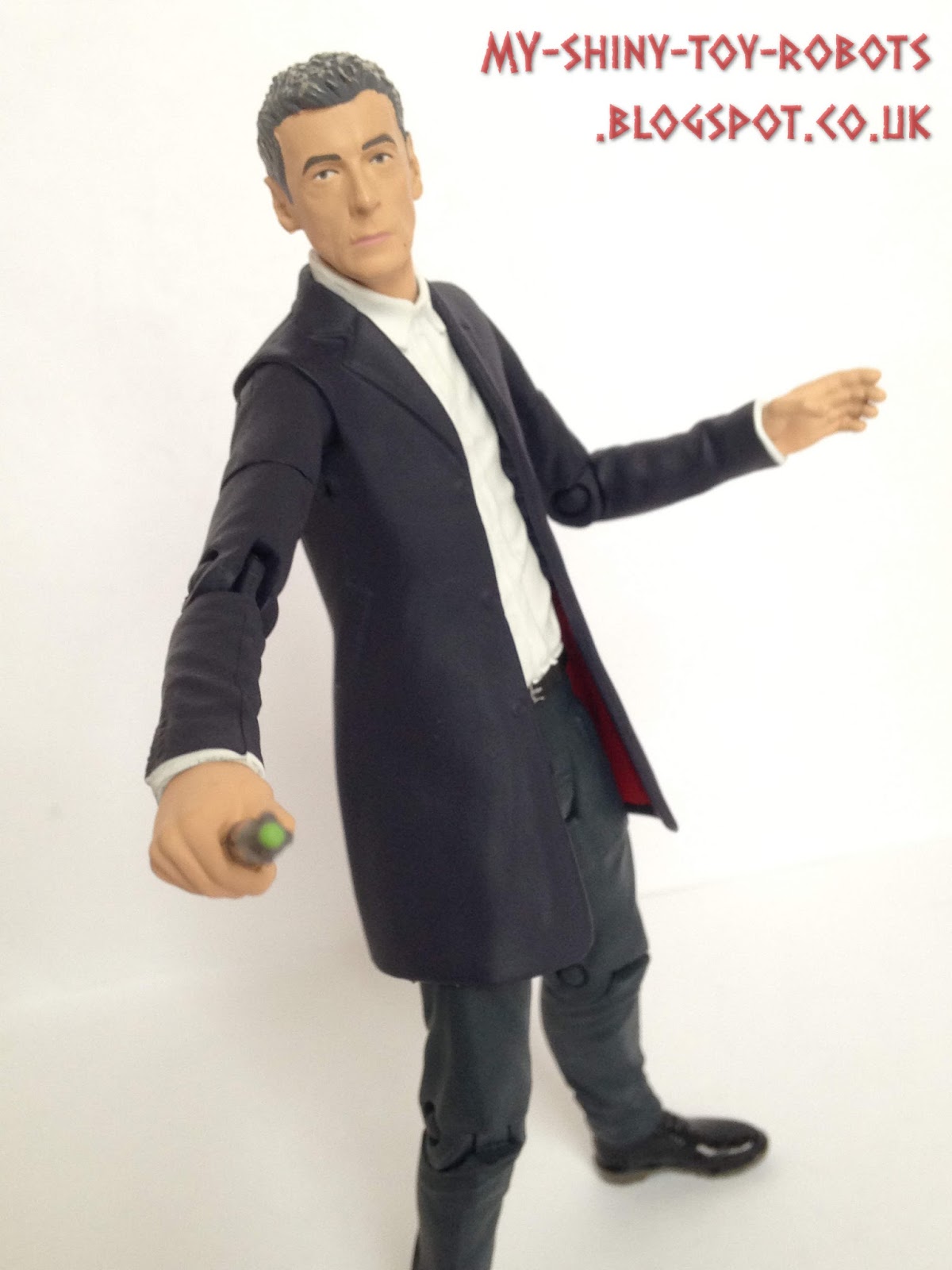 My Shiny Toy Robots: Toybox REVIEW: Doctor Who 5.5" Scale Twelfth Doctor