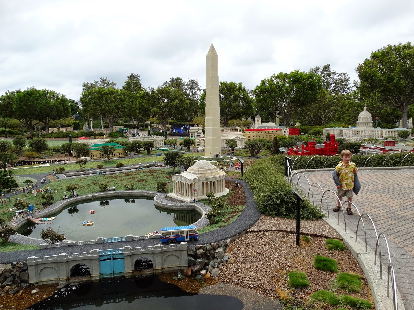 Trap Family: Legoland California - Miniland USA