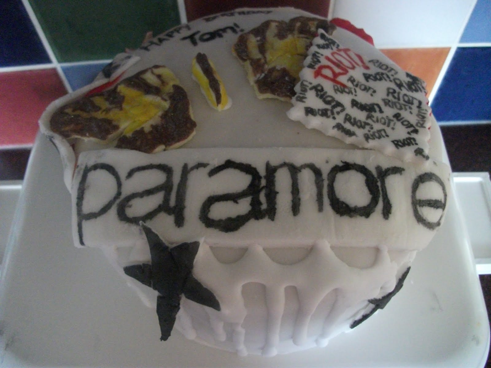 Abbies Baking Blog: Paramore Riot and My Chemical Romance 15th Birthday ...