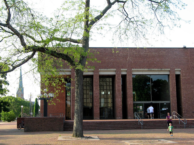 tonette time: a cool little town Columbus, Indiana