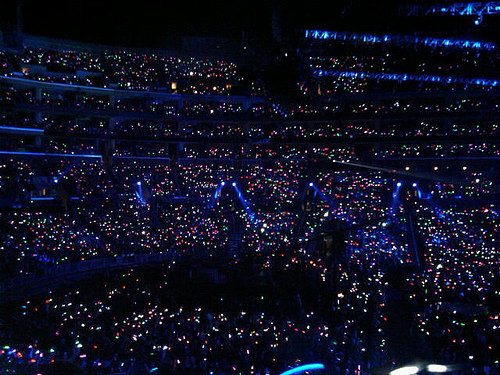 Musical Views and Reviews: Coldplay: Colorful