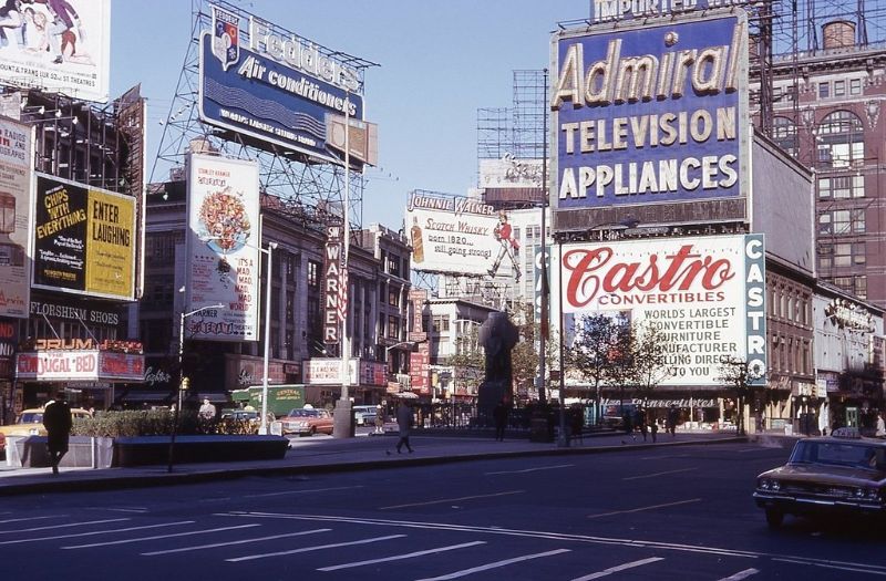 50 Amazing Color Photos Capture Street Senes of New York in the 1960s ...