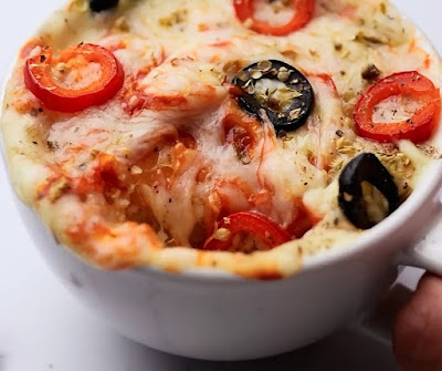 How to make Mug Pizza at Home | Homemade Mug Pizza Recipe ...