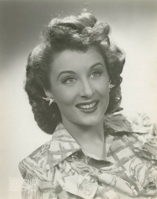30 Vintage Portrait Photos of Betty Garrett in the 1940s and ’50s ...