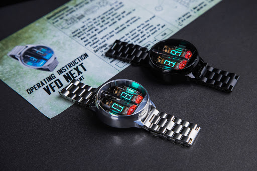 レトロな未来が腕に灯る…ソ連製ニキシー管腕時計ブランドがVFD管と共にパワーアップして帰ってきた！