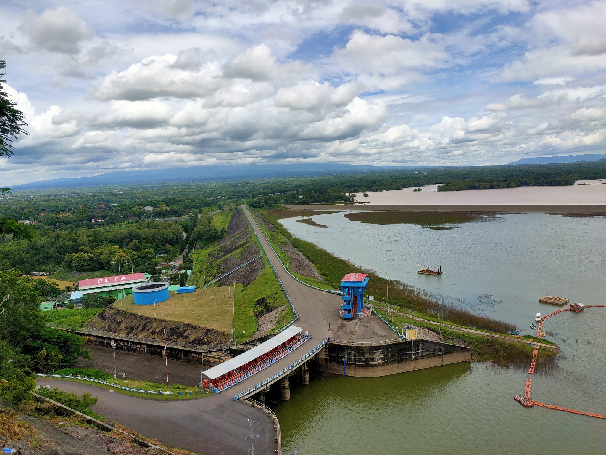 Gambar Mitos Sejarah Dibalik Asal Usul Keindahan Waduk Gajah Mungkur ...