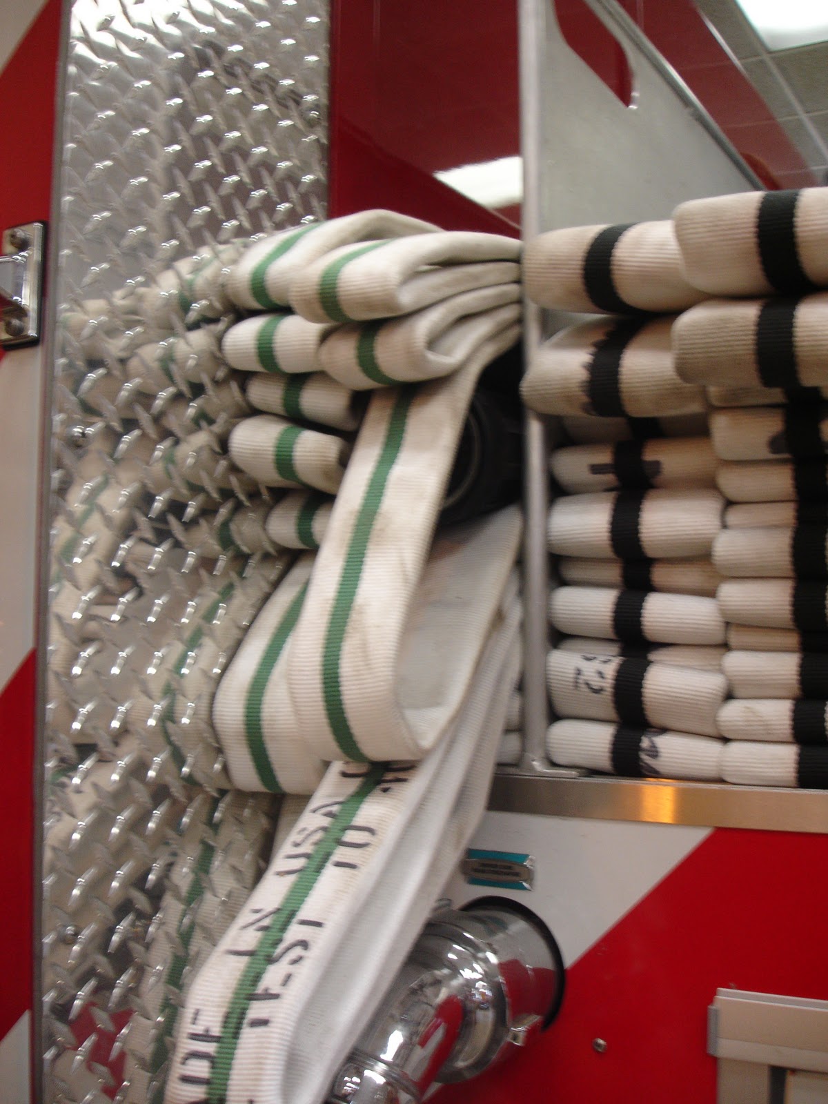 Send The Water : Attack Lines. Crosslay or Hosebed?