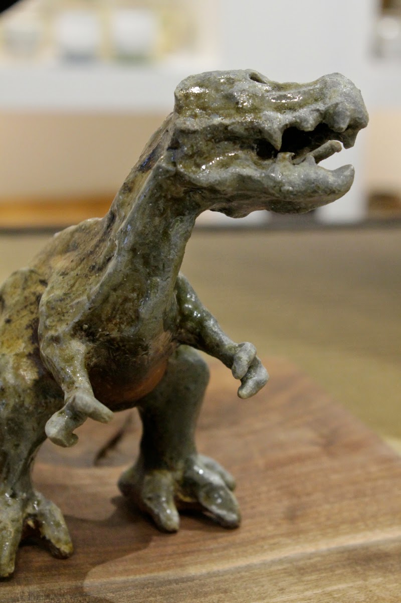 Sara Japanese Pottery: Dinosaurs, Cups and Bowls by Shumpei Yamaki