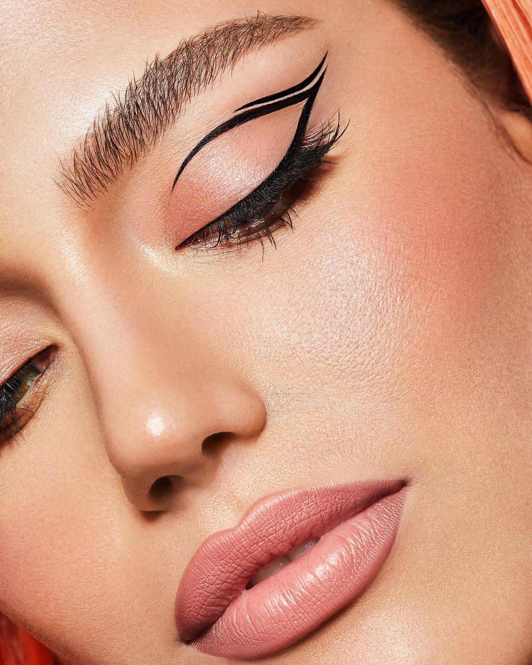 45 Magazine style makeup of the day