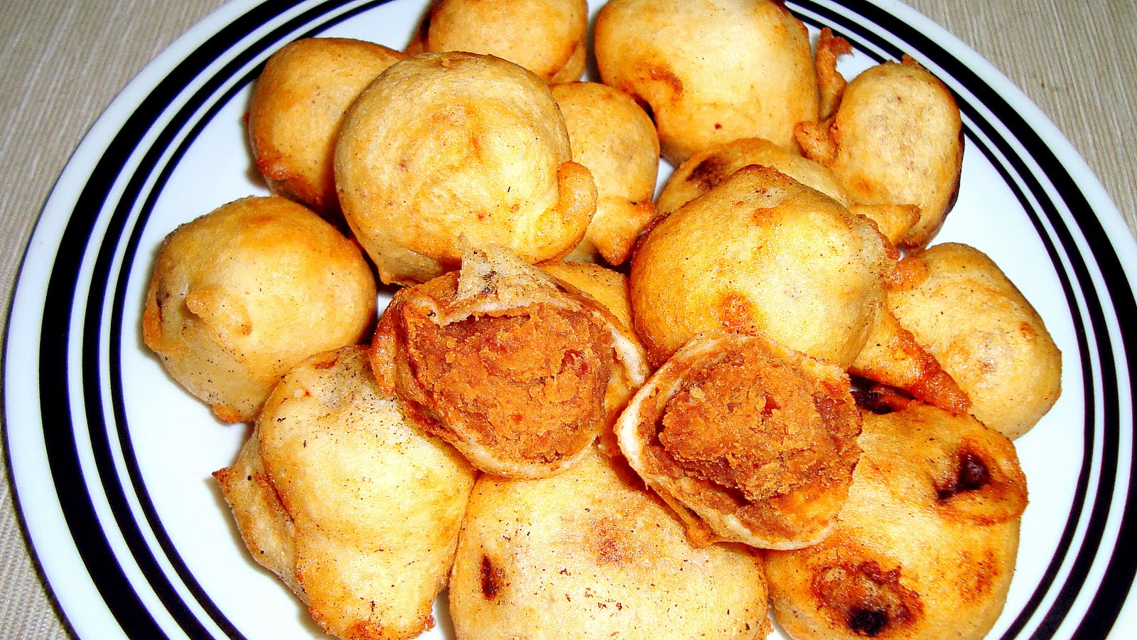 Lathika's Cooking: Boorelu /Poornam Boorelu