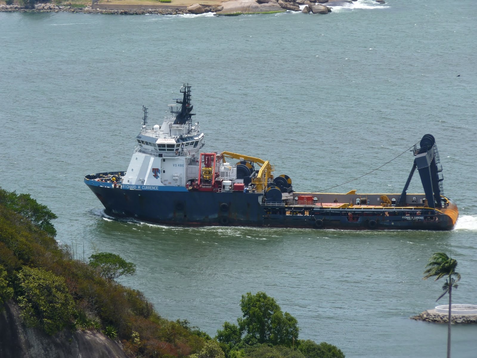 NAVIOS AHTS E PSV DO PORTO DE MACAE-RJ-BRASIL (IMBETIBA) E (FUTURO ...