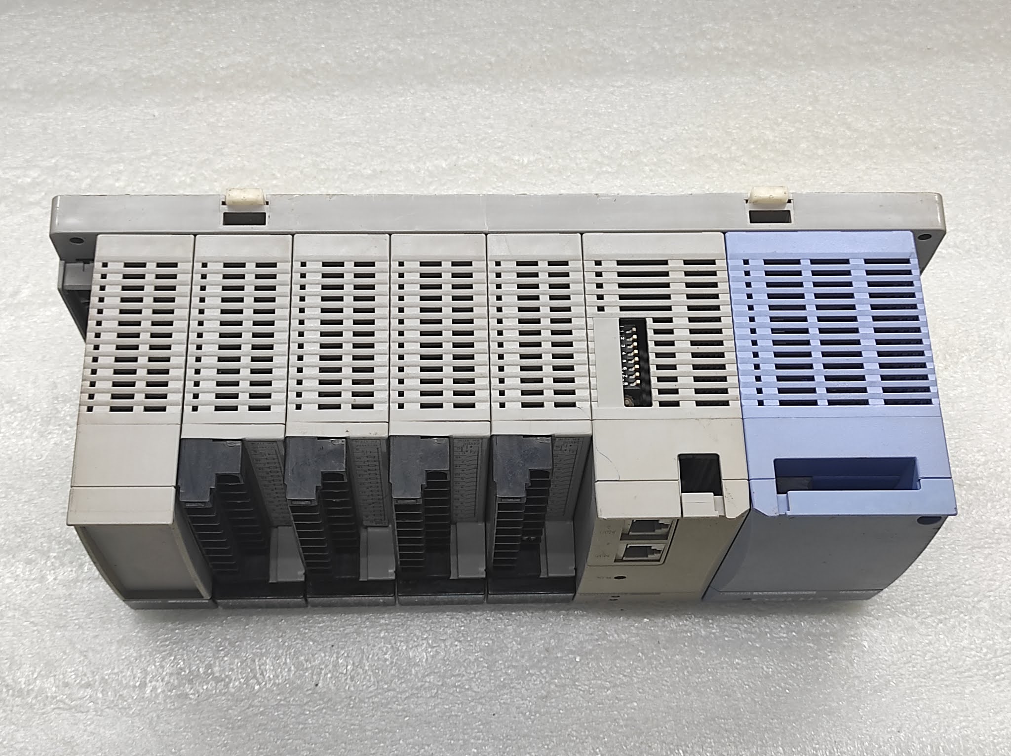HITACHI EH-150 PLC EH-CPU104A EH-XD16 EH-YTP16 PROGRAMMABLE CONTROLLER