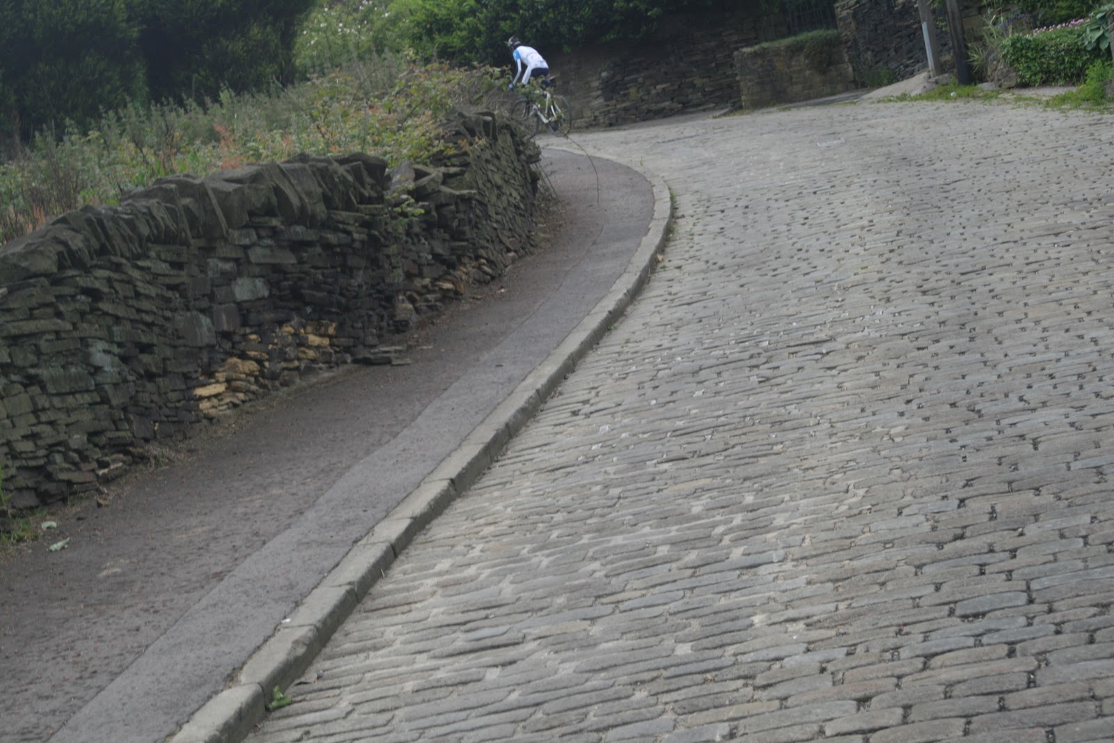 100 hills for George: Hill no 64 – 40 Shibden Wall