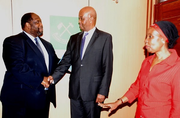 RASHID BUMARWA (DJ.R): KINANA AKUTANA NA BALOZI WA CANADA NA MKURUGENZI ...