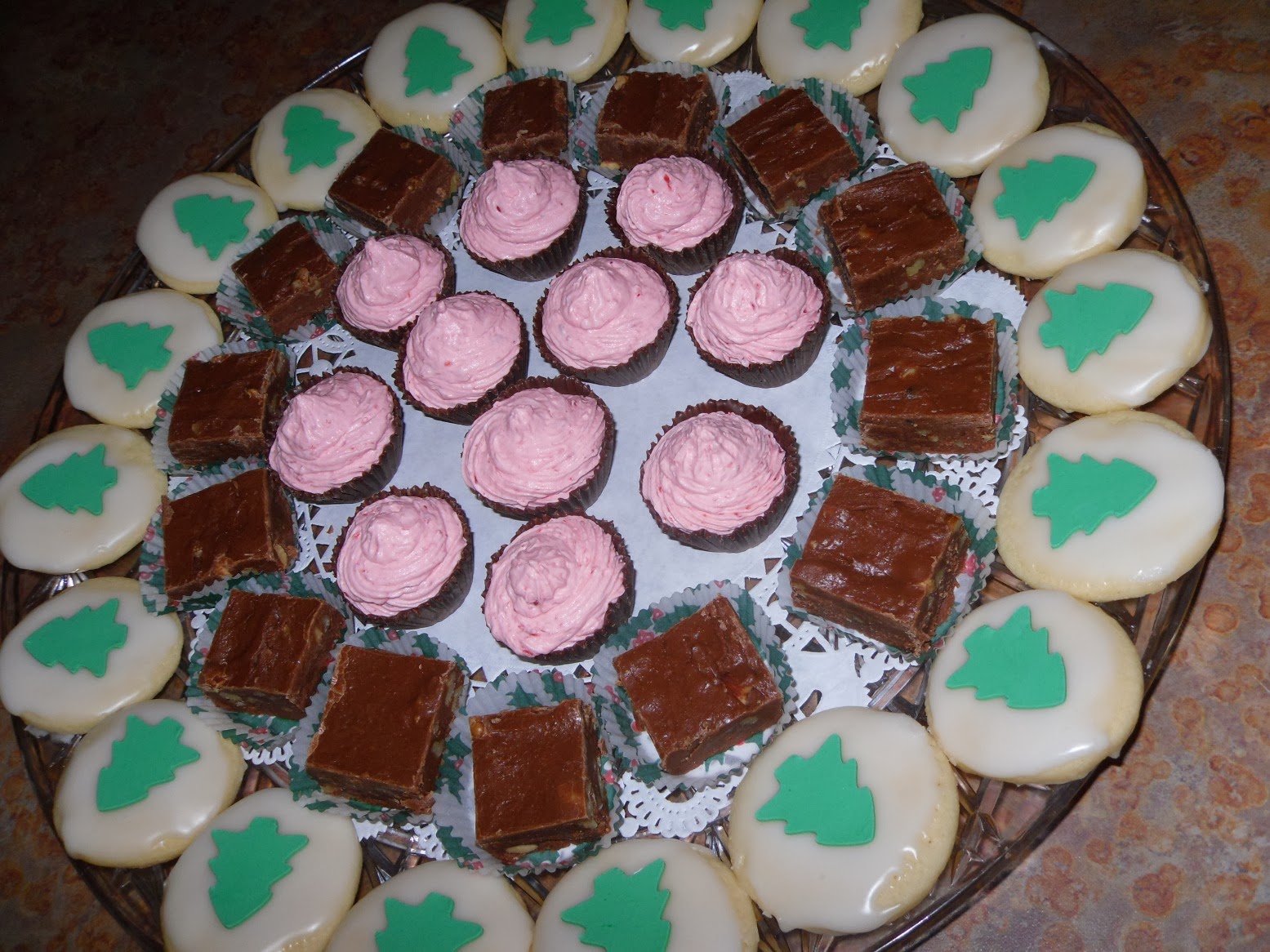 Cake Concepts by Cathy: Christmas and homemade candy... the perfect ...