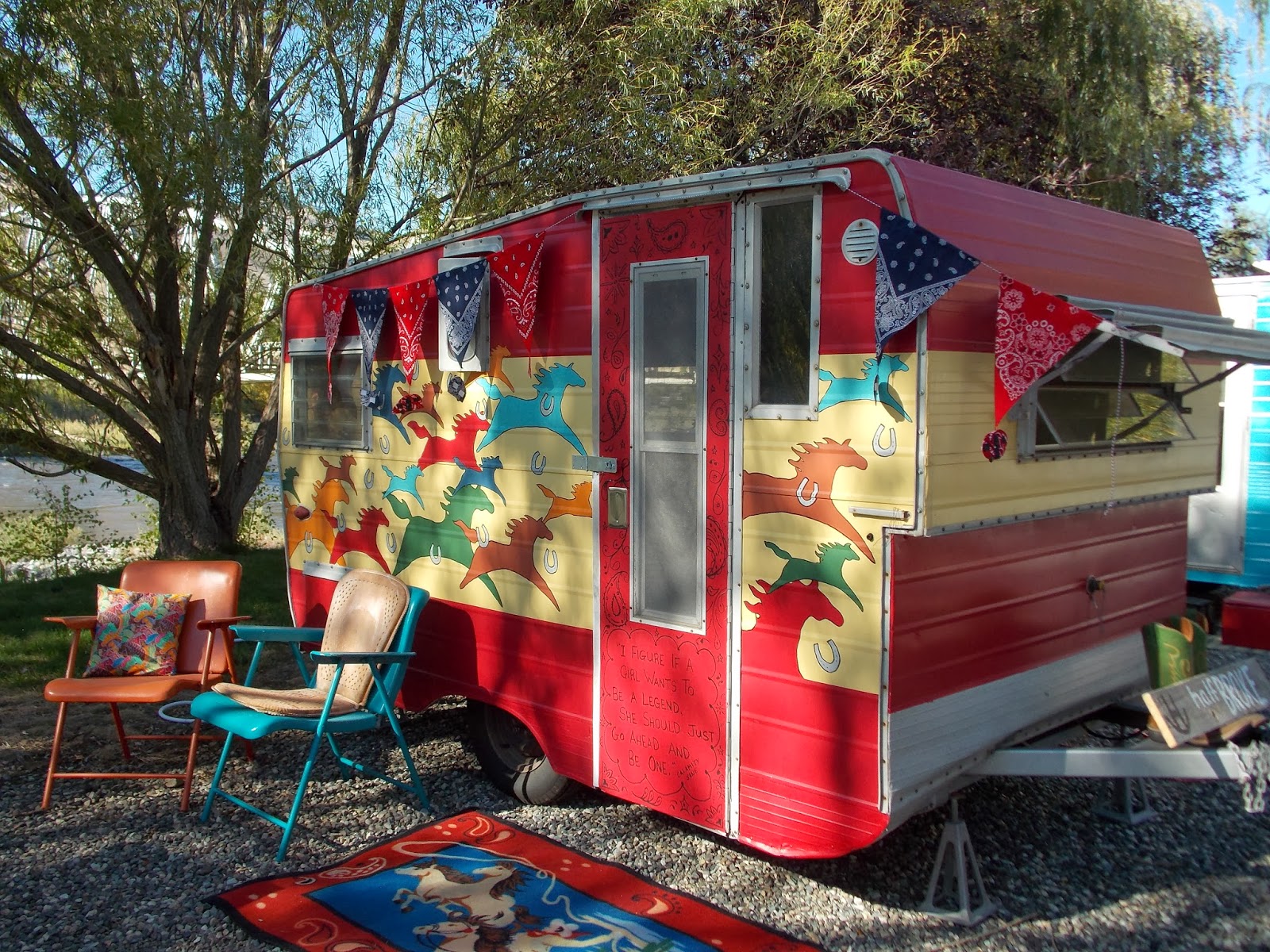 Girl Camping: Trailer Decoration Ideas
