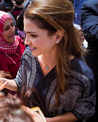 Royal Family Around the World: Queen Rania of Jordan Visit Syrian ...