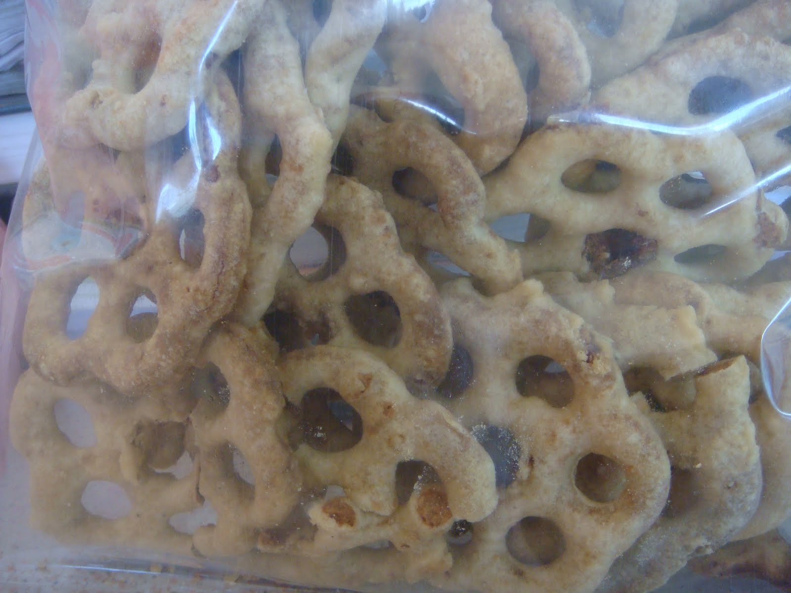 kacang salut: Kuih Cincin Brunei