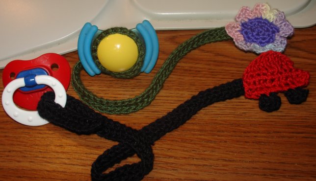 Miss Julia's Patterns: Free Patterns - 20+ Baby Pacifier Clips ...