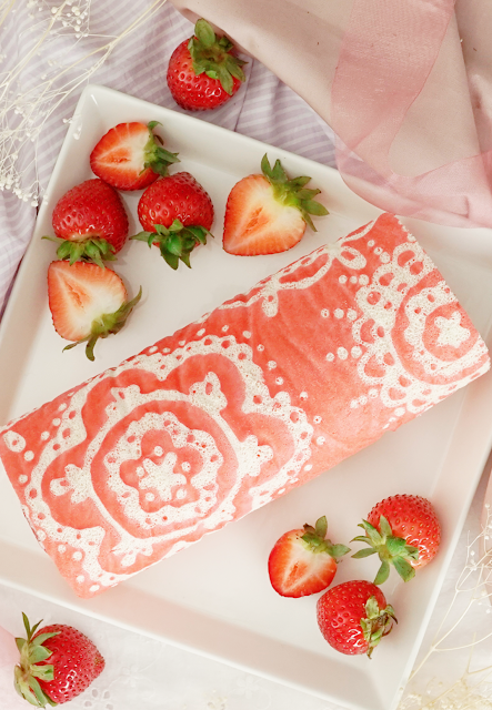Lace Pattern Roll Cake - Cake Cooking Recipes