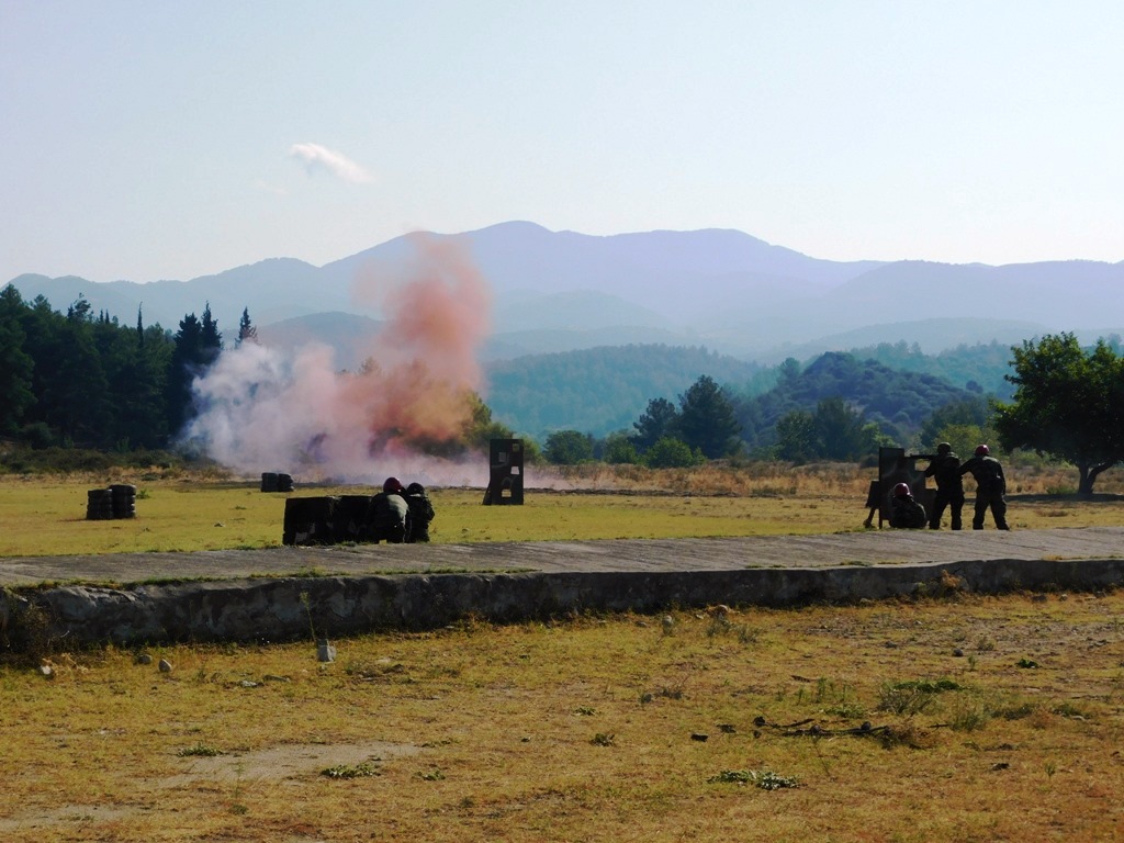 ΜΟΝΑΔΑ ΕΦΕΔΡΩΝ ΚΑΤΑΔΡΟΜΩΝ - M.E.K.: Παρουσία Αρχηγού ΓΕΣ στην ...