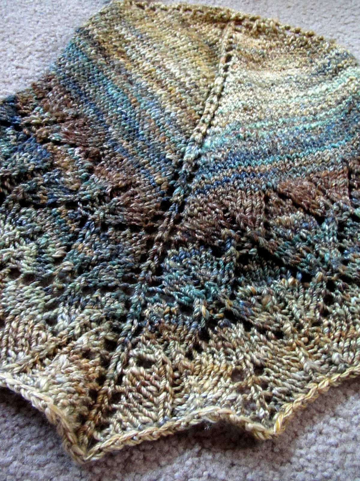 Woolen Diversions: FO Friday #16: A Tale of Three Cowls