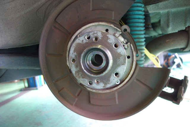 My Lovables: 「BMW E46 M3 リアハブベアリング (33412295519) 交換」