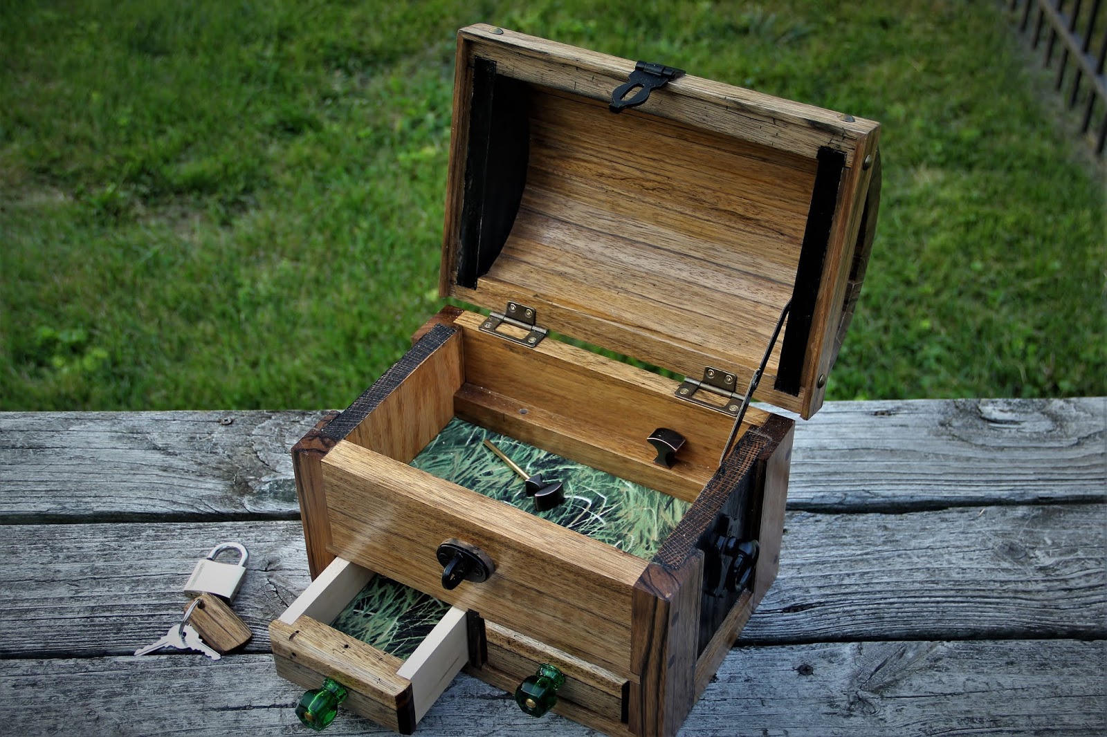 Old Boomer Blog: Arched-top Chests