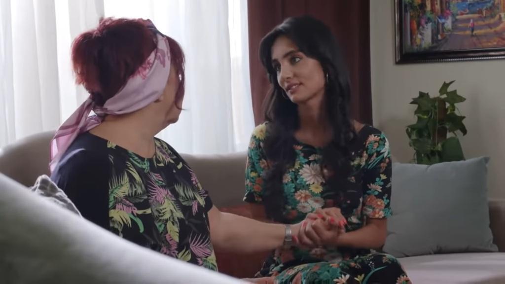 Elif odcinek 931: Macide znajduje list od Tarika! Alev mówi Leman, że ...