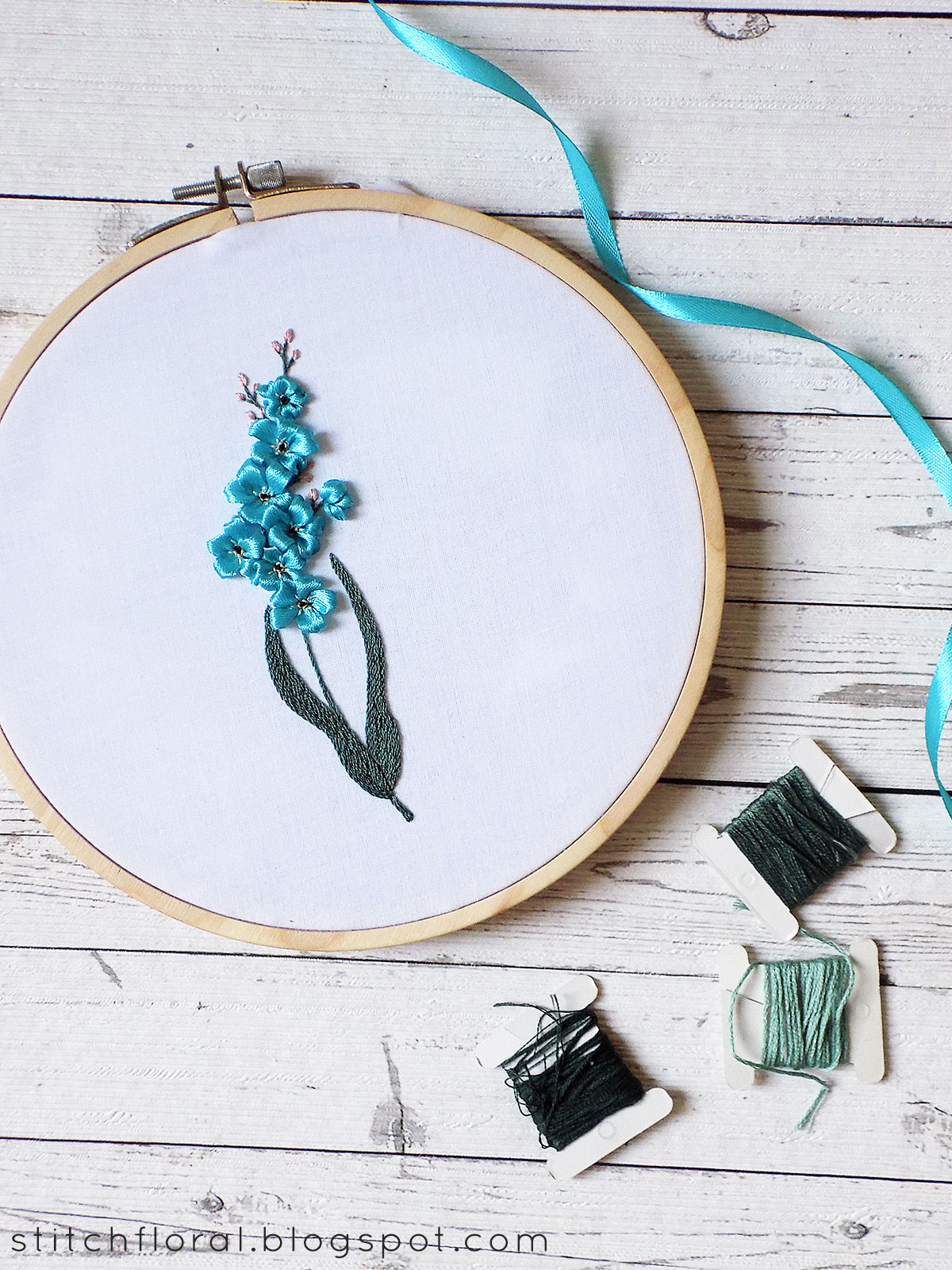 Freebie! Ribbon embroidered forget-me-nots - Stitch Floral