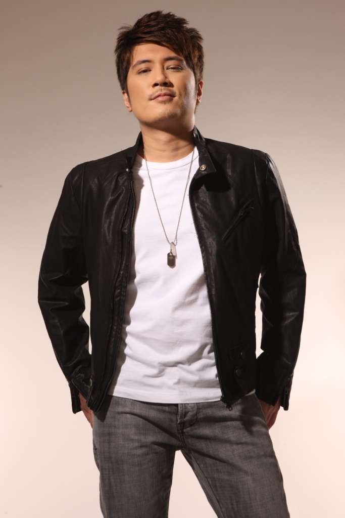 Janno Gibbs duets with two daughters - Showbiz Portal Janno Gibbs duets with two daughters - Showbiz Portal