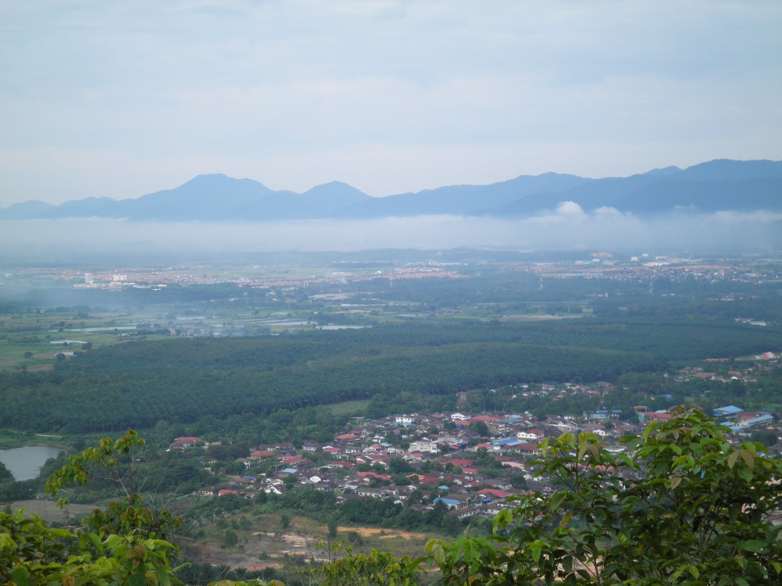 Sungai Siput Boy: Hiking at Bukit Bangkong Tanah Hitam, Chemor, Perak