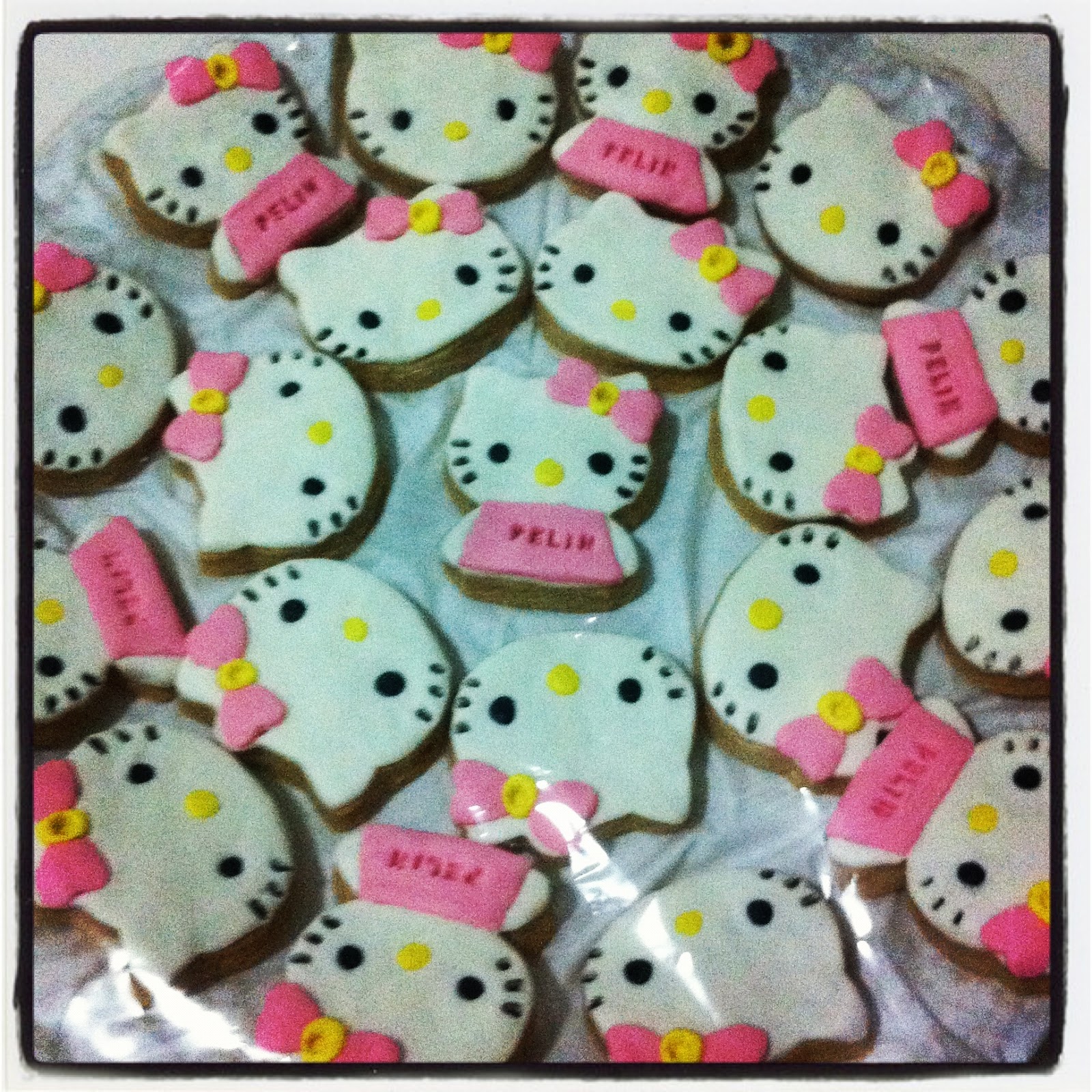 tatlı mutluluk: hello kitty