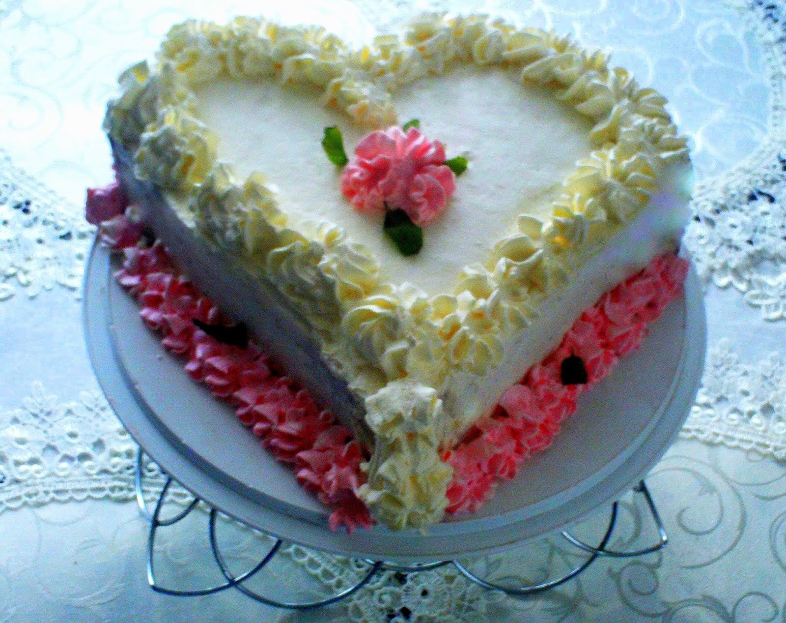 Rarossa: TORT SERCE BEZ FORMY