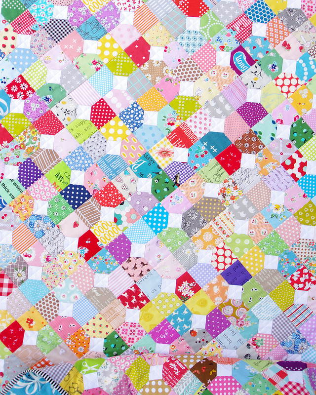 Scrappy Bow Tie Quilt - A Finished Quilt | Red Pepper Quilts | Bloglovin’