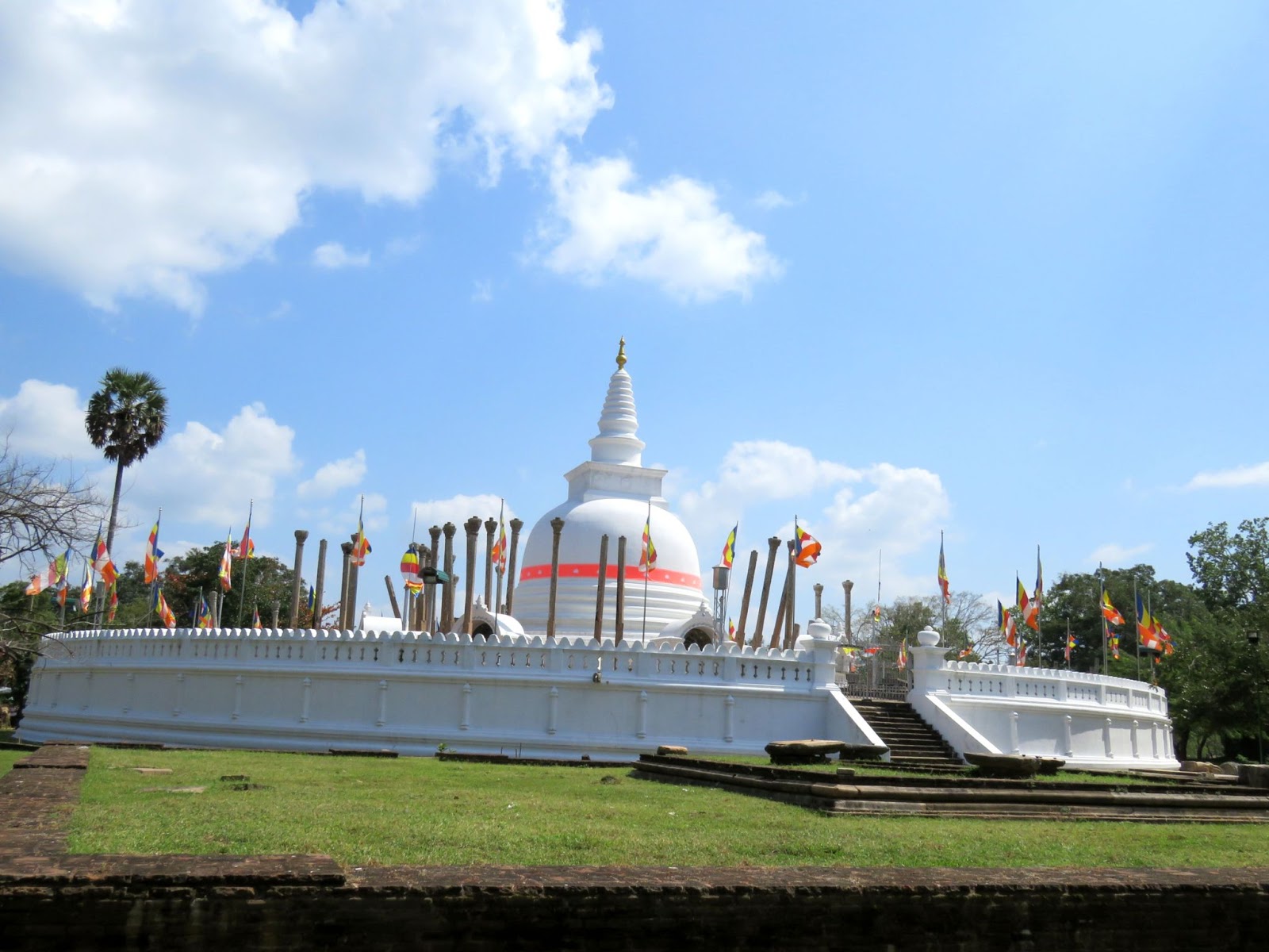 ANICCASIGHT: The First Stupa Built in Sri Lanka - Anuradhapura