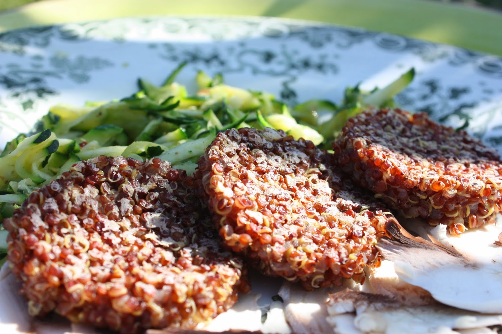 cocotte chlorophylle: Mini Steak végétal au quinoa