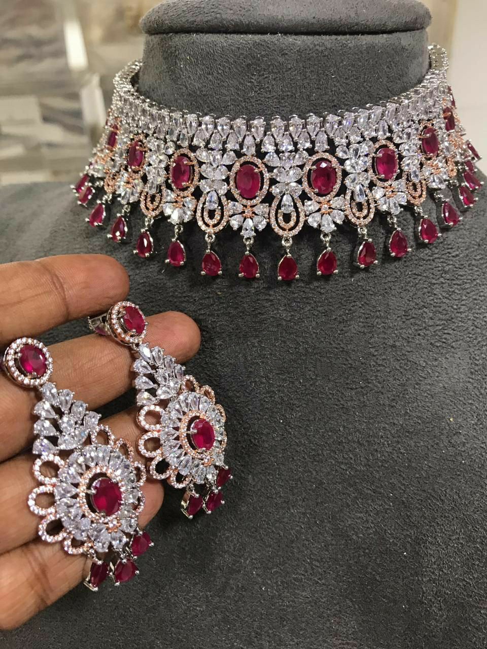 Diamond necklace sets