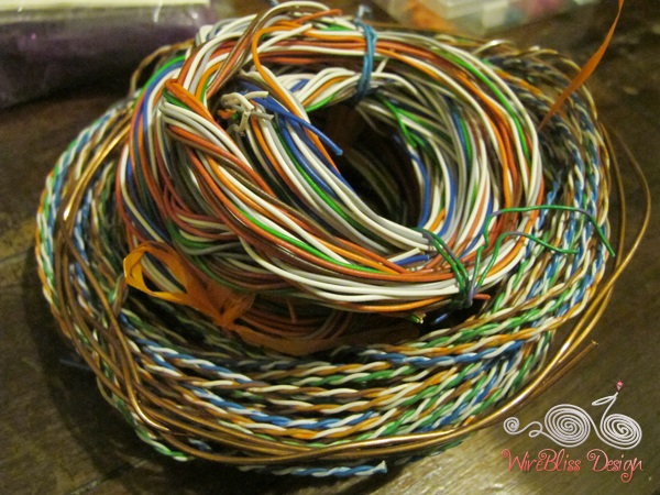 WireBliss's Wire Jewelry: z Stones and Tools