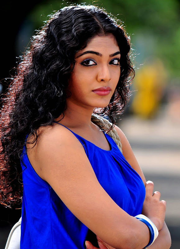LATEST MOVIE MASALA: RIMA KALLINGAL LATEST STILLS