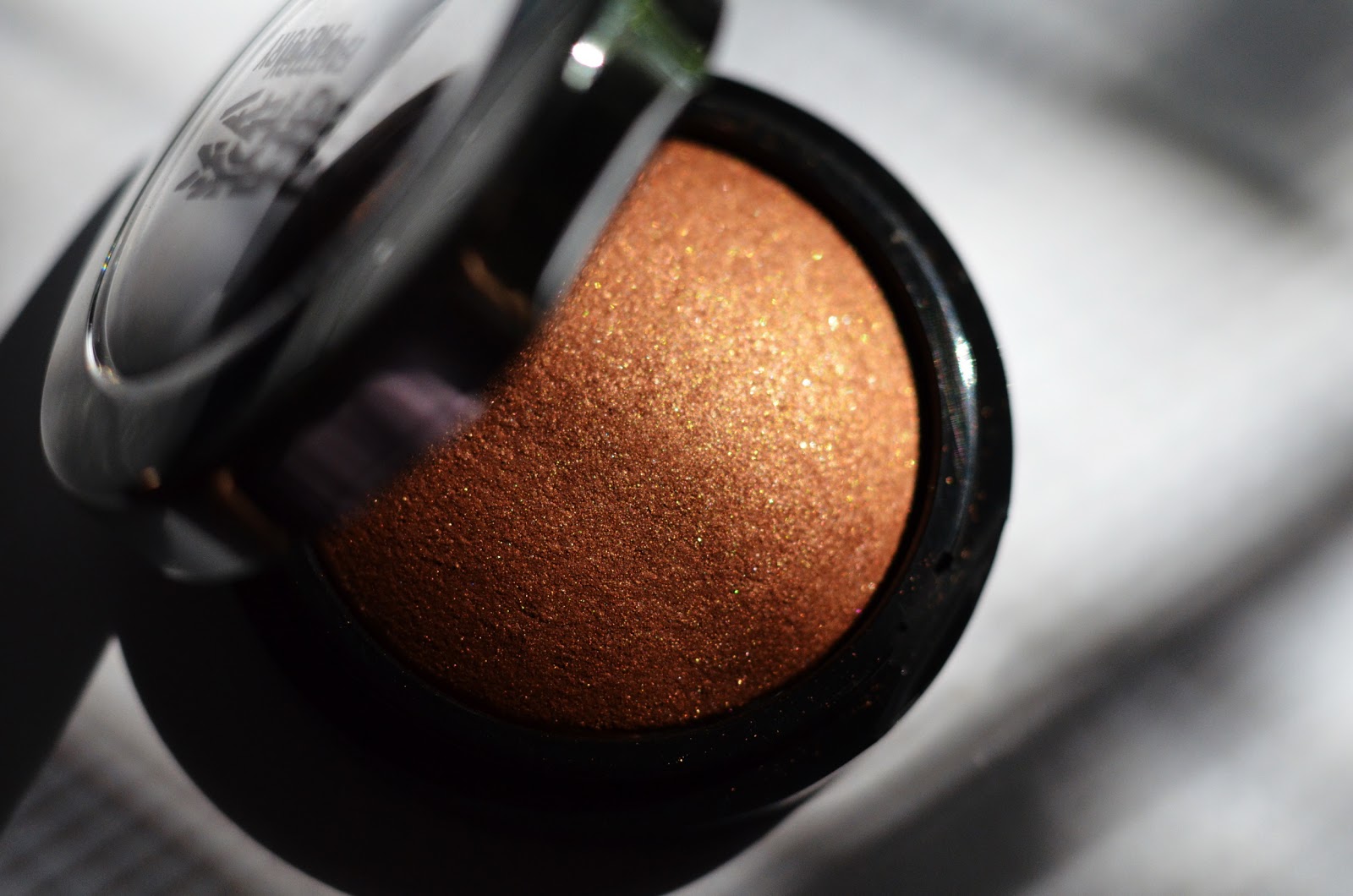 Rysichka: Make up Factory eyeshadow 28C